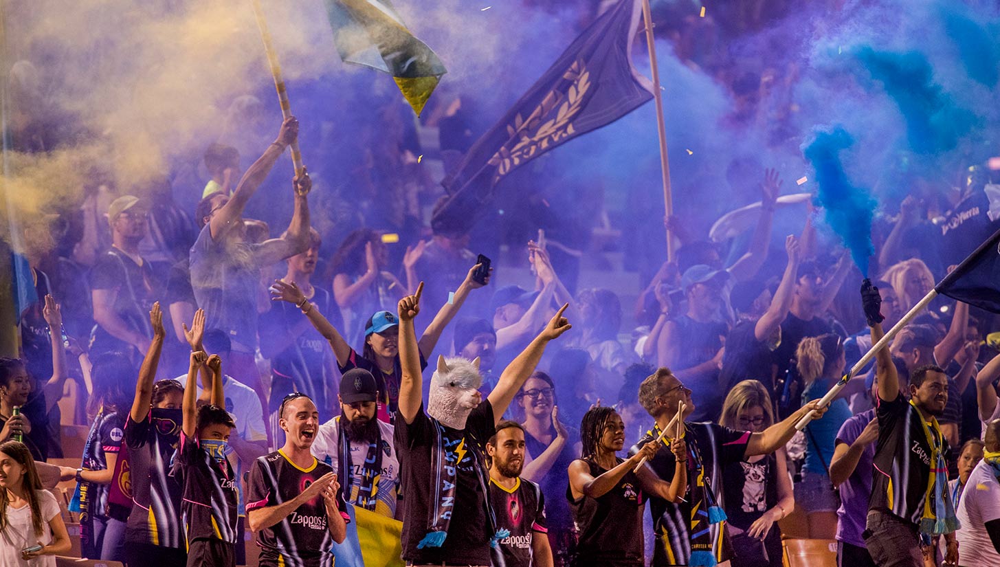 How the Las Vegas Lights Have Brought a New Kind of Show to Sin City ...